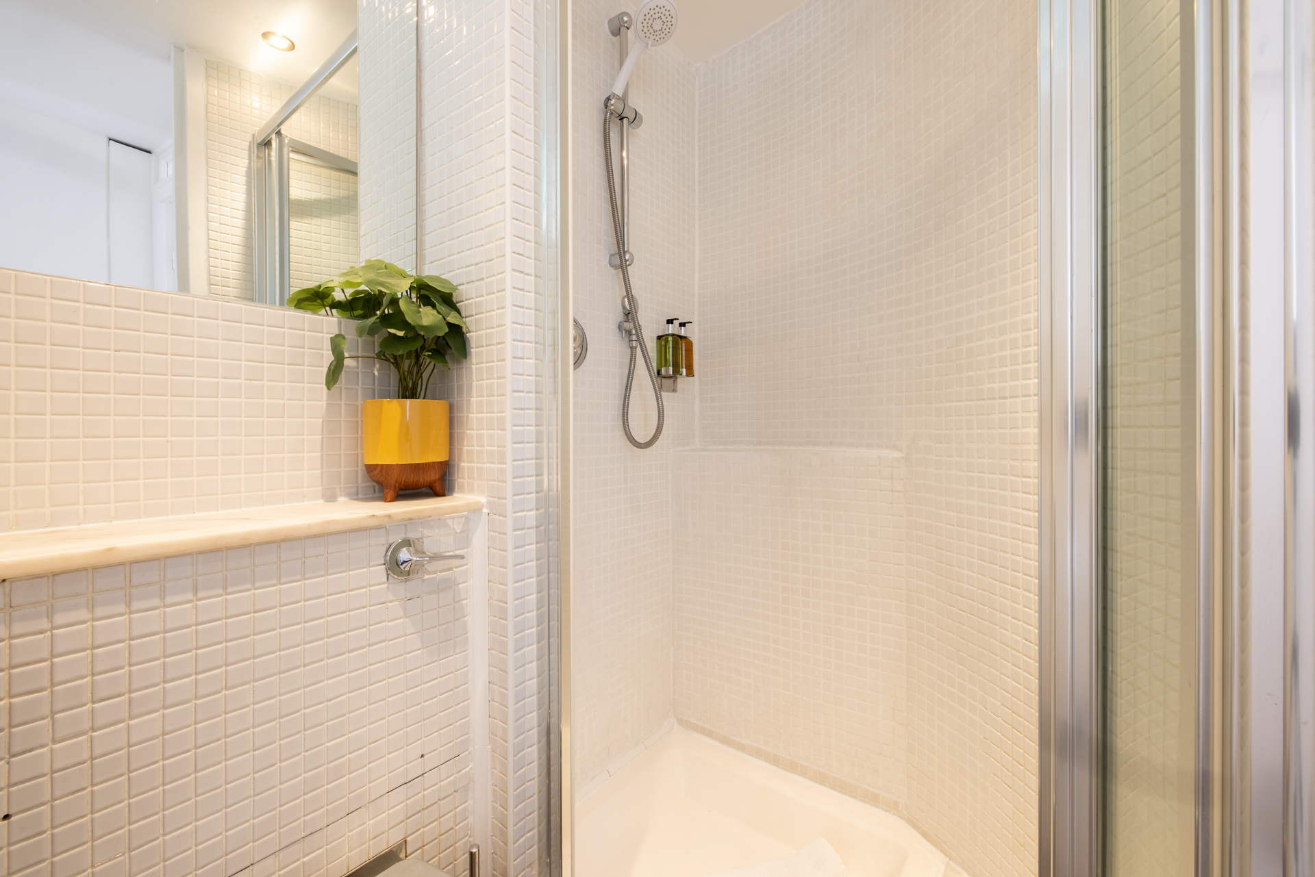 Bathroom - Interlace Network